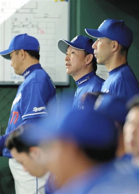6連敗で借金13またもやの失策に立浪監督「次、出ないようにやっていくしかない」【中日】：中日スポーツ・東京中日スポーツ