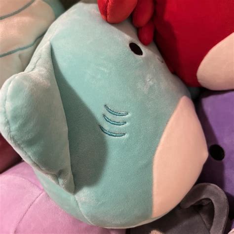 8” Maggie The Sting Ray Squishmallow Only Used For Depop