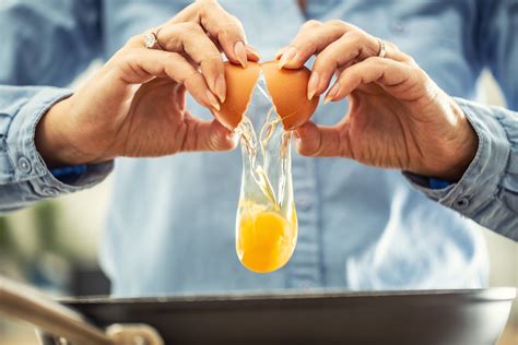 Cuál Es La Mejor Vitamina Para Mantener Tu Cerebro Joven Y Saludable
