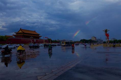雷雨过后，去天安门看彩虹。 中国国家地理网