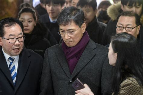 안희정 성폭행 손배소 항소심 시작신체 재감정 두고 공방