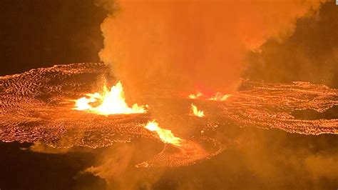 Contempla La Impresionante Erupción Del Cráter Del Volcán Kilauea En Hawái