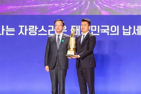 우아한형제들 배달 플랫폼 첫 ‘고액 납세의 탑 수상 이코노텔링econotelling