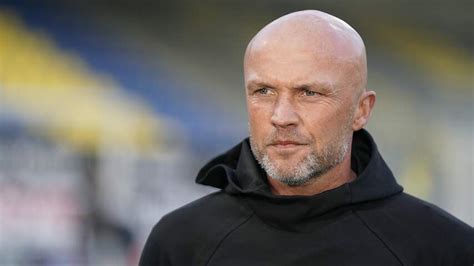 Schreuder Blijft Trainer Pec Zwolle Technisch Manager Willems Vertrekt