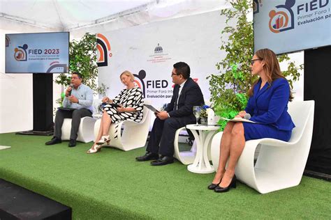 Especialistas internacionales destacan la importancia de evaluar las políticas públicas y su