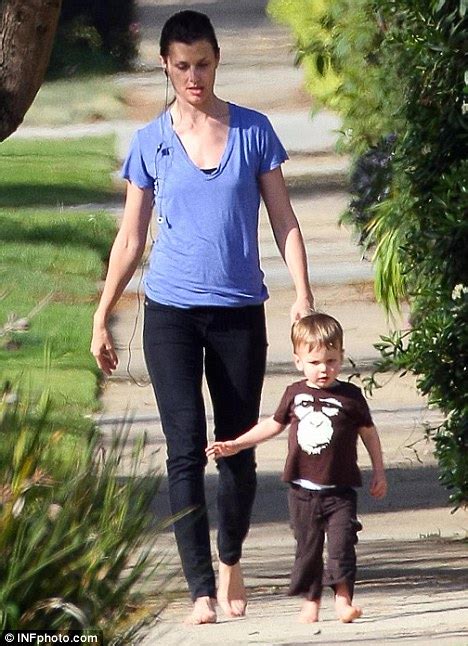 Bridget Moynahan 2025 Husband Net Worth Tattoos Smoking And Body Measurements Taddlr