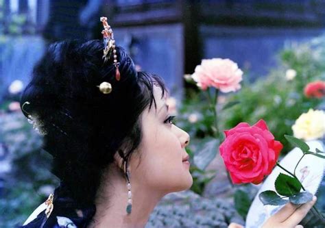 紅樓夢：寶釵心裡頭藏著一條蛇，黛玉已經被「咬過一次」竟然不覺 壹讀