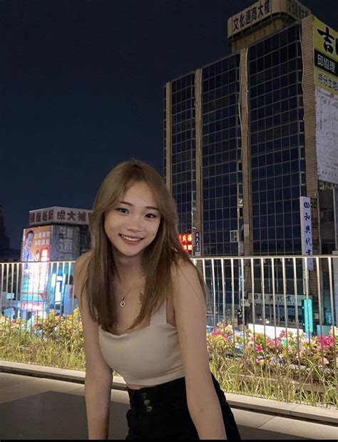 Downtown R Prettyasiangirls