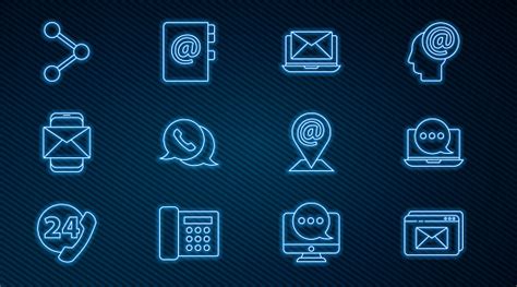 라인 웹 사이트 및 봉투 노트북에서 채팅 메시지 알림 노트북 전화 말풍선 채팅 모바일 공유 위치 메일 이메일 및 주소록 아이콘을 설정합니다 벡터 24에 대한 스톡 벡터 아트