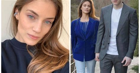 ულამაზესი ხარ და ვიცი რომ სამხრეთ კორეაში კარგ დროს ატარებ ნანუკა