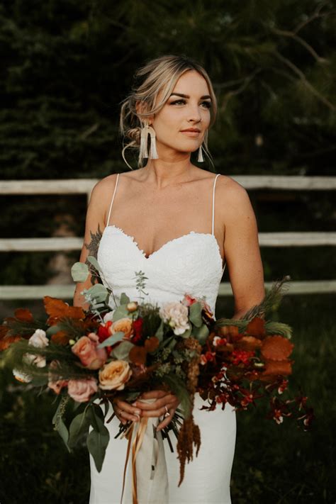 This Rustic Boho Long Hollow Ranch Wedding Has Amazing Diy Wood Details