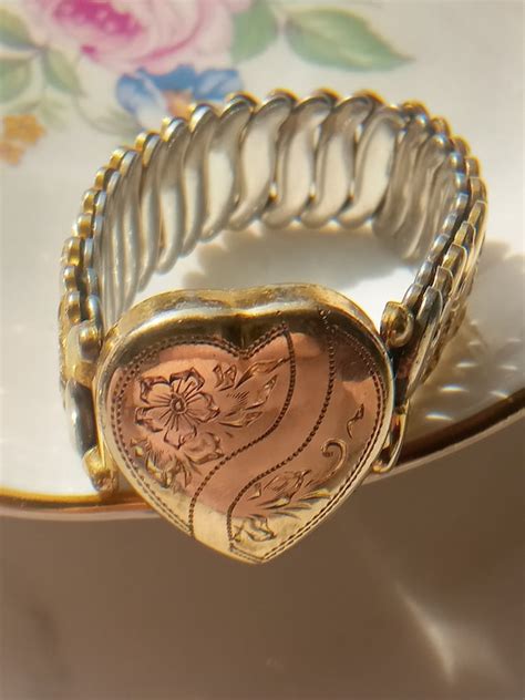 Vintage Expansion Sweetheart Gem