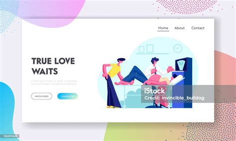 임신 한 여자와 남편 부부는 아기 배꼽 초음파 검사를 하 고 병원을 방문 합니다 클리닉 웹사이트 방문 페이지 웹 페이지에서 초음파 태아 선별 검 진 만화 평면 벡터 일러스트