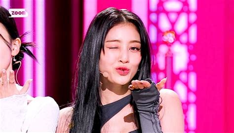 지효 𝐉𝐢𝐡𝐲𝐨 𝑺𝑬𝑻 𝑴𝑬 𝑭𝑹𝑬𝑬 Set Me Free Gorgeous Girls Girl Group