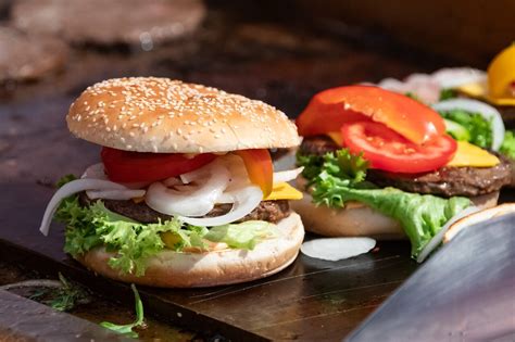 La inesperada reacción de dos estadounidenses probando comida española