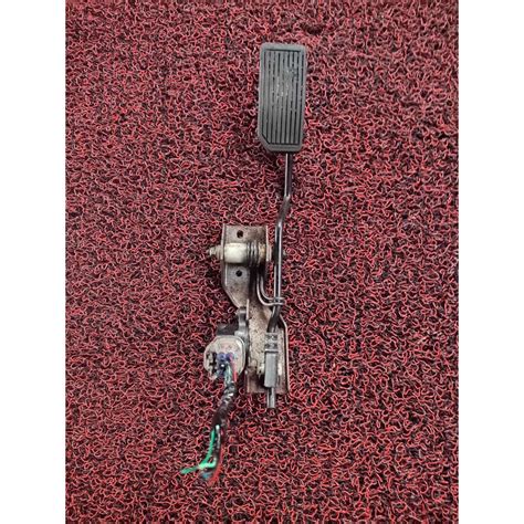 Nissan X Trail T30 Serena C24 Accelerator Pedal Sensor 3f Shopee