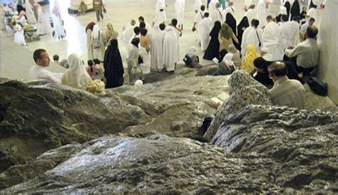 My Buku Kuning Center Bukit Shafa Dan Marwah Simbol Perjuangan Manusia