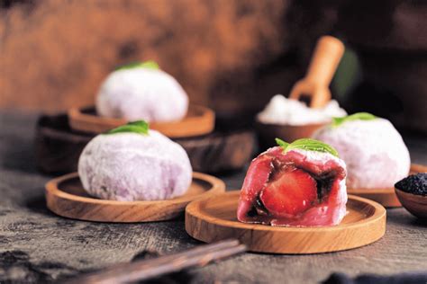 The Best Strawberry Daifuku Flavors From Japan Sakuraco