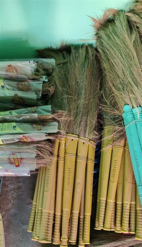 Chapta Pipe Jhadu At ₹ 50piece Omicron 3 Greater Noida Id 2849116791430