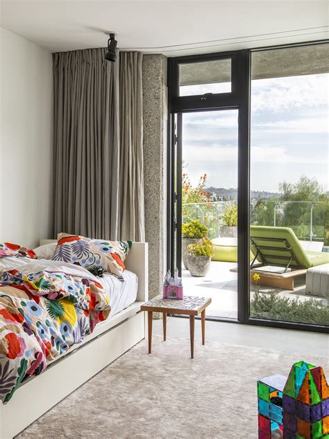 Photo 11 Of 20 In Architect Clive Wilkinsons L A Home Perches Over A