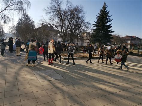 Днес дворът на детската градина се ДГ Слънце Радомир