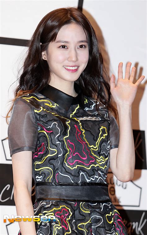 포토엔화보 아역에서 여배우로~ 박은빈 시선 집중시킨 인형미모와 각선미~