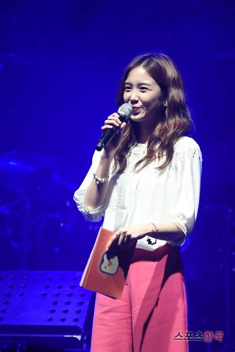 장예원 볼수록 빠져드는 미모