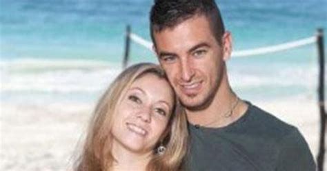 Exclu Arnaud En Couple Cest à Faire Une Fois Pas Deux