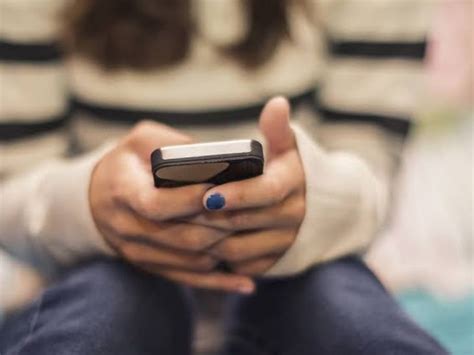 Case Registered Against The Accused Who Blackmailed The Girl For Rs