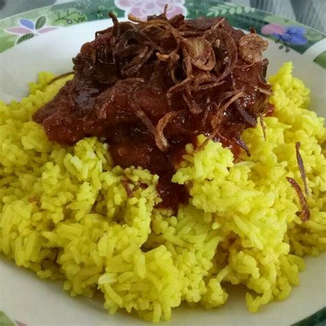 Nasi Kuning Ikan Haruan Ayam Telur Daging Samojek