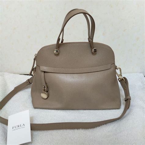 Furla＊パイパーm バッグ ベージュ系 メルカリ