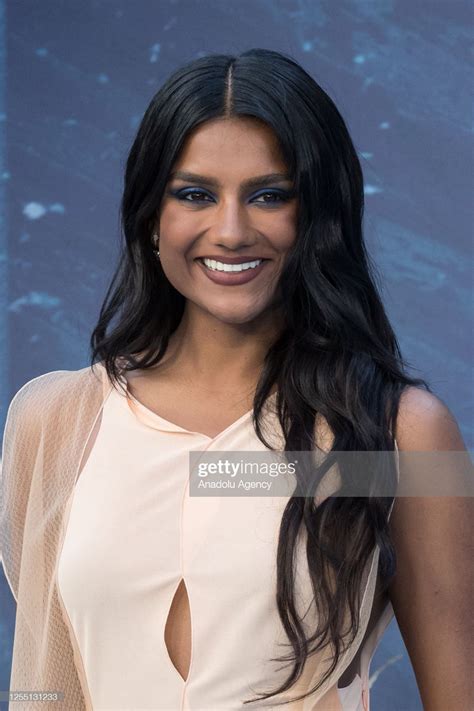 Iris 🐝 🧲🌷🧵⛈👸🏾🤴🏻 On Twitter Sunshine Girl