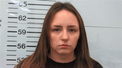 Mujer está siendo acusada por la muerte de un bebé de 8 semanas en