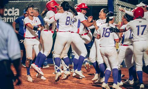 Ph Blu Girls Edge Italy To Reach Softball World Cup Playoffs Inquirer