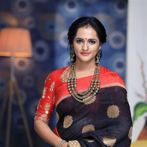 Jyothi Rai చిట్టిపొట్టి దుస్తుల్లో మెస్మరైజ్ చేస్తున్న జ్యోతి రాయ్