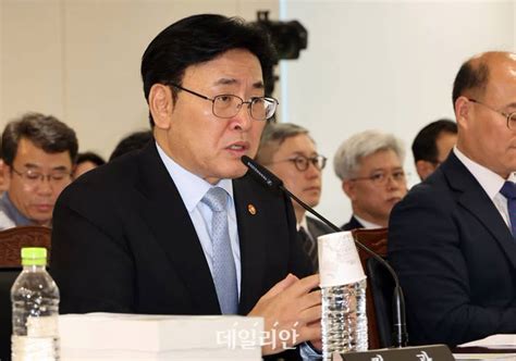 尹 계엄해제 발표 지연 왜 유상임 장관 “모르는 일”