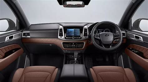Mahindra Offering Bumper Discount On Alturas Xuv300 Marazzo Kuv100 Nxt