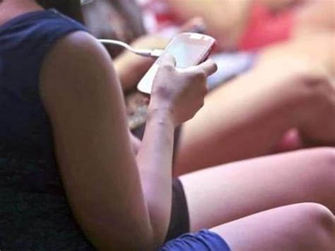 Couple Involved In Sex Racket Caught By Police In Muzaffarpur बिहार में सेक्स रैकेट चलाने वाला