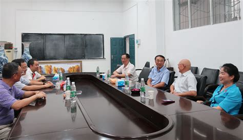 葛世荣理事长率队看望赵源和萧汉梁先生 摩擦学分会