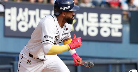 공룡 잡는 두산 외인 라모스 조금씩 컨디션 올라오고 있다