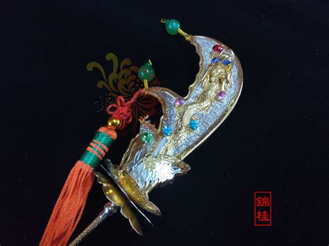 【錦桂】一尺三神尊用兵器 關刀 銅製雙色 關聖帝君 關公 帝君 關帝爺 青龍偃月刀 Yahoo奇摩拍賣