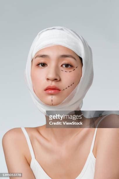 Dotted Line People Photos And Premium High Res Pictures Getty Images