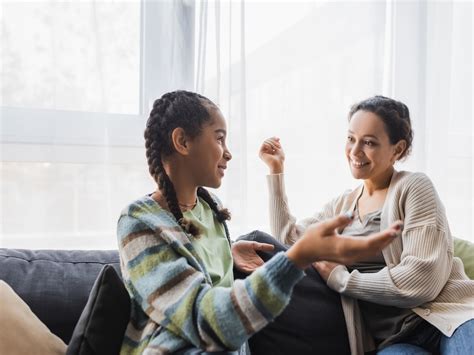 5 نصائح للتعامل مع الفتيات فى سن المراهقة مجلة سيدتي