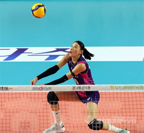 배구여제 김연경 디그성공 3000개 달성역대통산 21호
