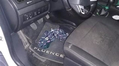 Padrasto é Pego Sem Cueca Com Enteada Seminua Dentro De Carro