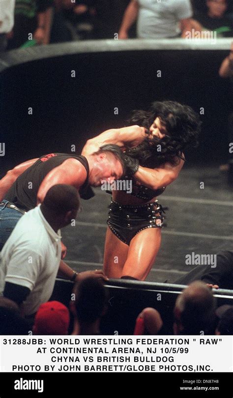 Oct 5 1999 31288JBB WORLD WRESTLING FEREDATION RAW CONTENTIAL