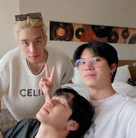 หยิ่น วอร์ พร้อม นักแสดง คู่รัก พ่อ