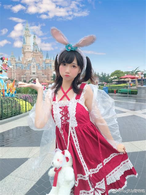 蕾姆，性感jk，超凶coser萌妹 Wb：nagisa魔物喵 哔哩哔哩