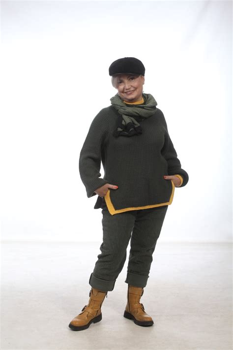 綠色手工針織羊毛衫 Custom knitted clothing from Olga女毛衣 針織衫人氣榜 Pinkoi