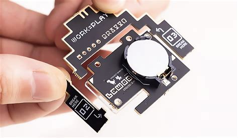 dino game lcd necklace